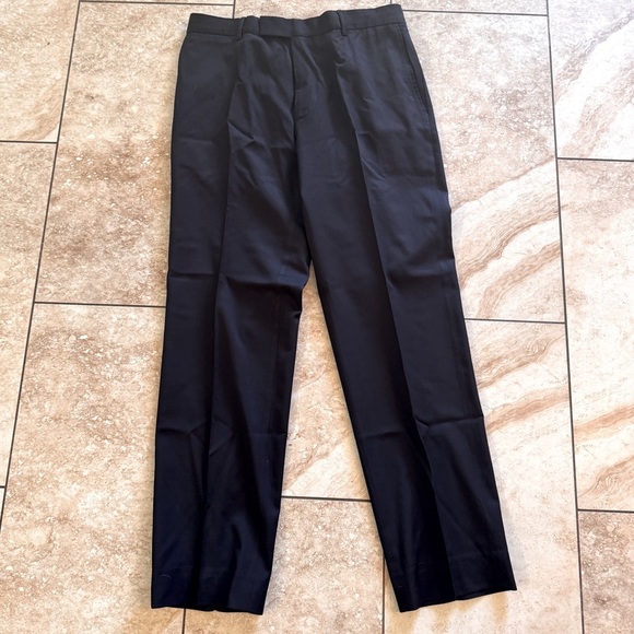 Hugo Boss | Pants | Hugo Boss Super 0s Fine Wool Dress Pants Looks To ...